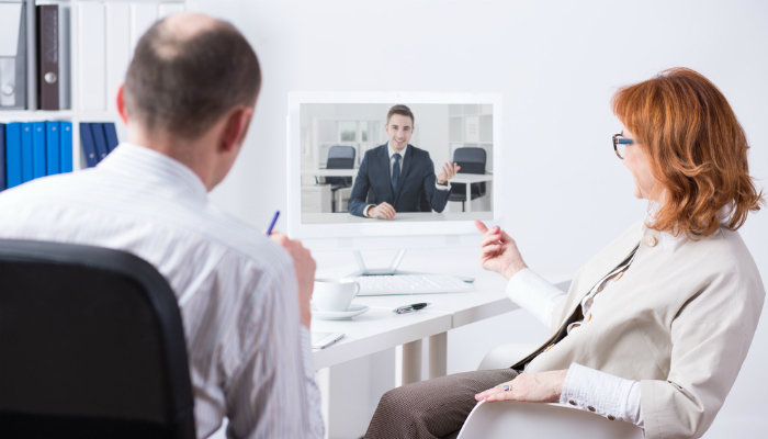How to Conduct a Skype Interview (10 Tips) How to Conduct a Skype Interview (10 Tips)